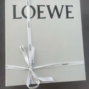 Loewe | Bags | Loewe Squeeze Small Leather Bag In Oak Tan With Gold ...